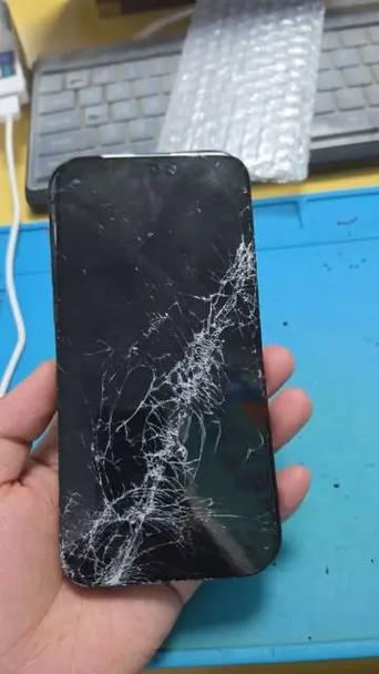 手机屏幕坏了还能修吗图标