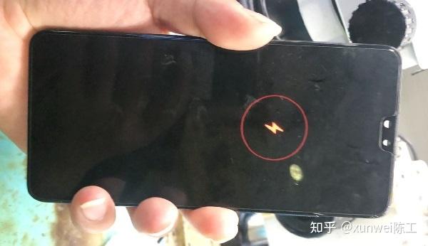 华为手机上面闪红灯是什么意思