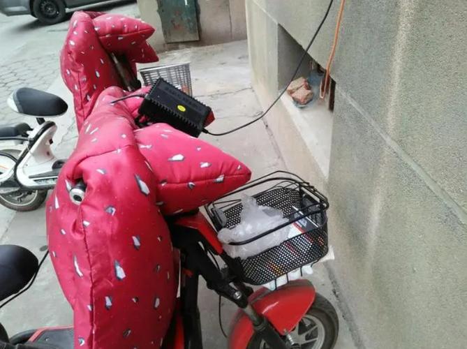 电动车充满电还一直充图标