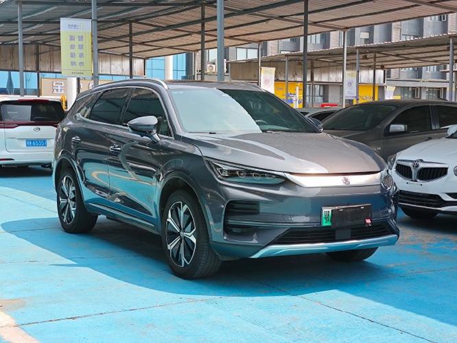 比亚迪600公里纯电动汽车