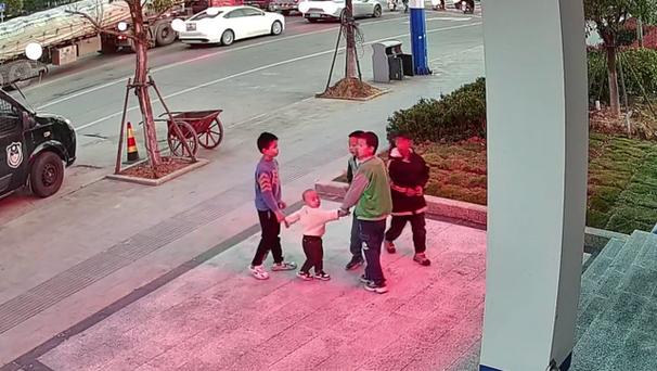 小孩走丢视频图标