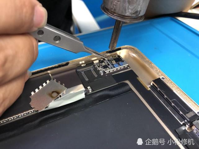 ipadair3扬声器位置