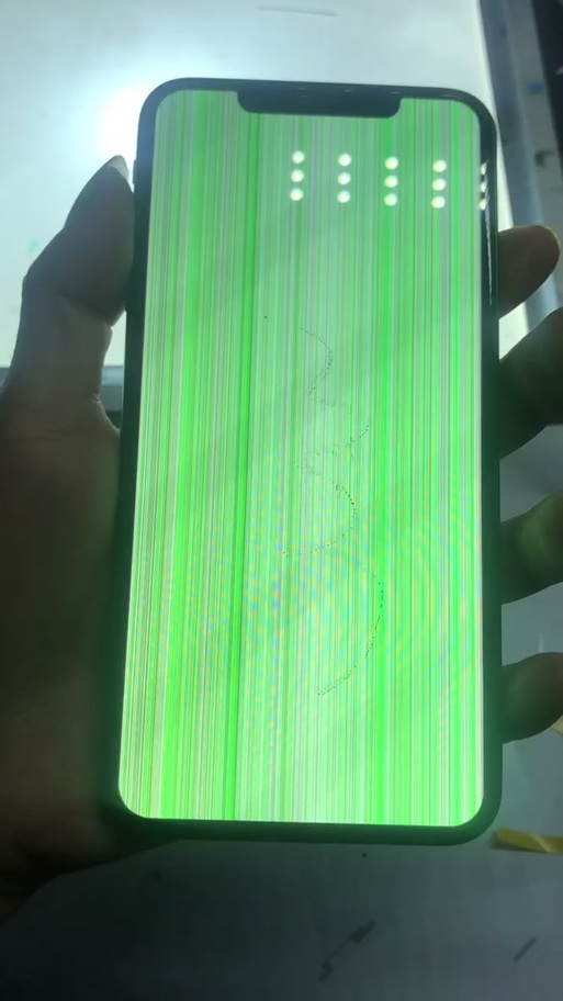 手机进水 屏幕变色图标