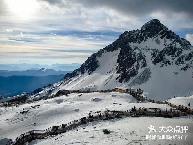 玉龙雪山一般都爬多高图标