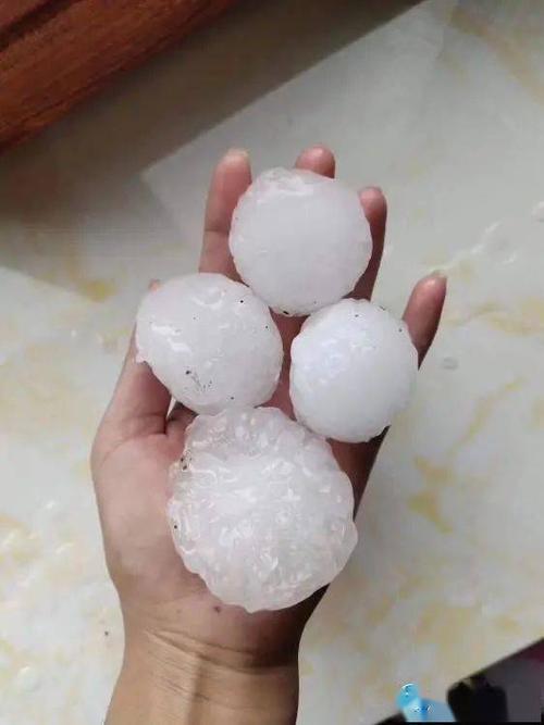 冰雹视频图标