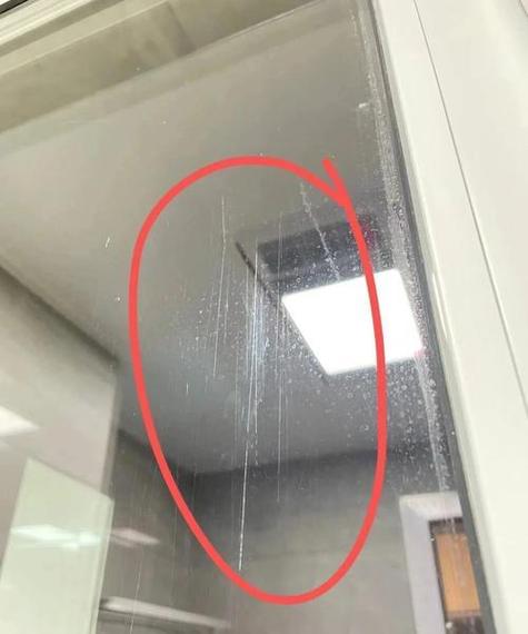 玻璃花了怎么处理光面透明
