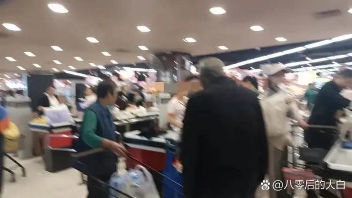 巨头为什么疯狂收购超市图标