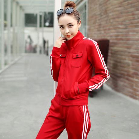 新款时尚女运动服图标