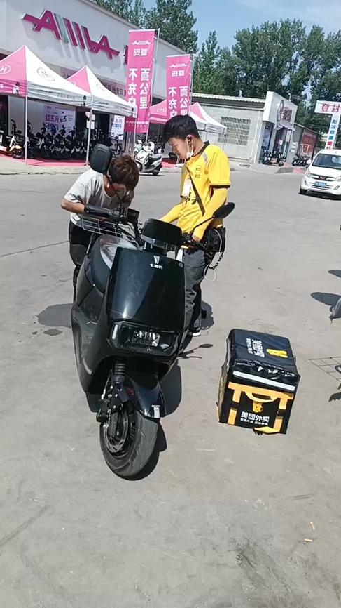摩托车能跑外卖吗