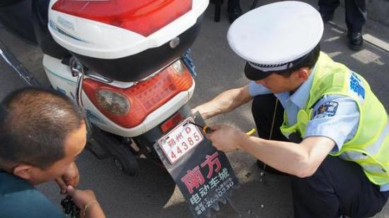 电动车抓拍是拍人脸还是车牌图标