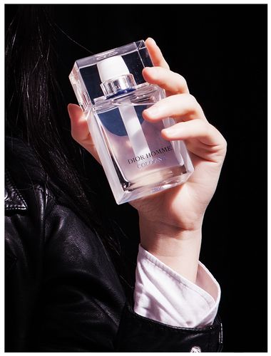 男人闻到就想要的香水图标