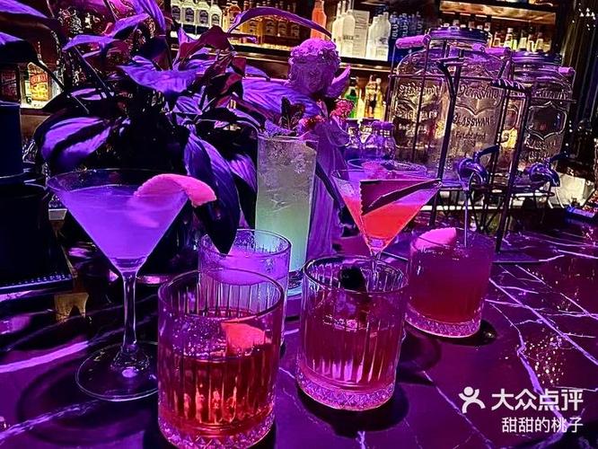 酒吧的酒都是假的吗图标