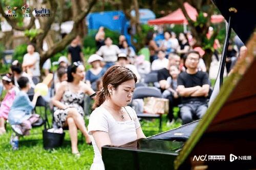 钢琴一年学费6800贵不贵图标