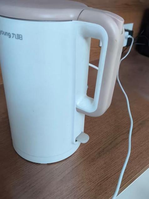 电热水壶拆装过程全视频截图