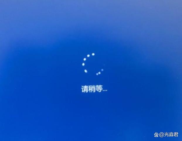 电脑玩着玩着卡住了是什么原因图标