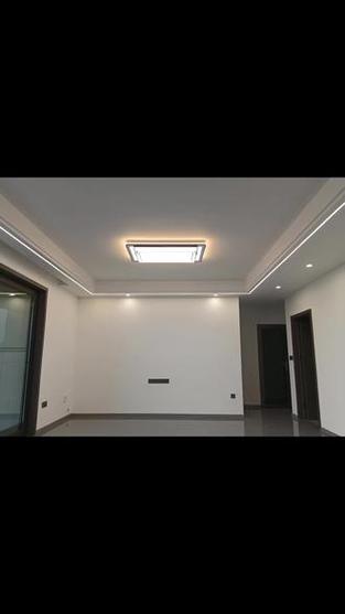 白墙配黑色开关好看吗图标