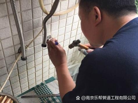水龙头断到墙里了怎么取出来图解截图