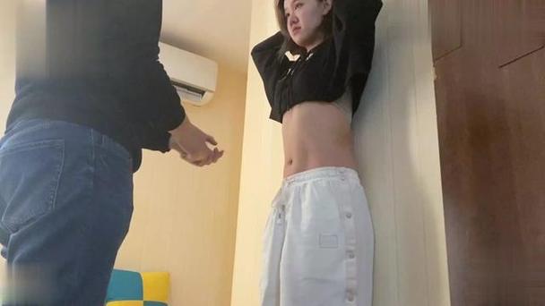 打肚子练抗击打训练