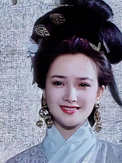 何晴三国演义截图