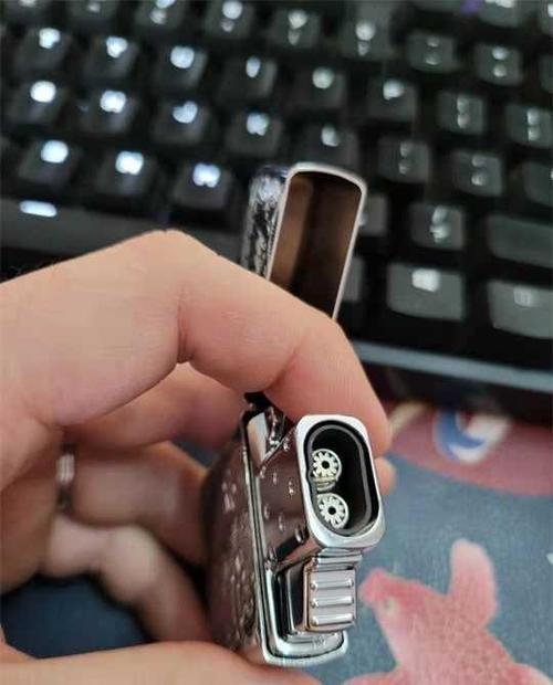 zippo打火机怎么打不燃图标