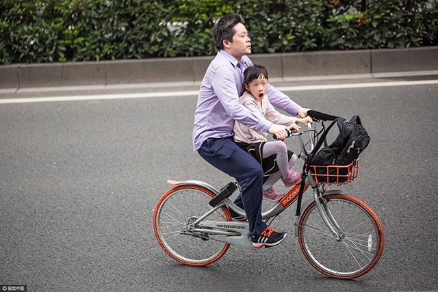自行车带孩子的座椅截图