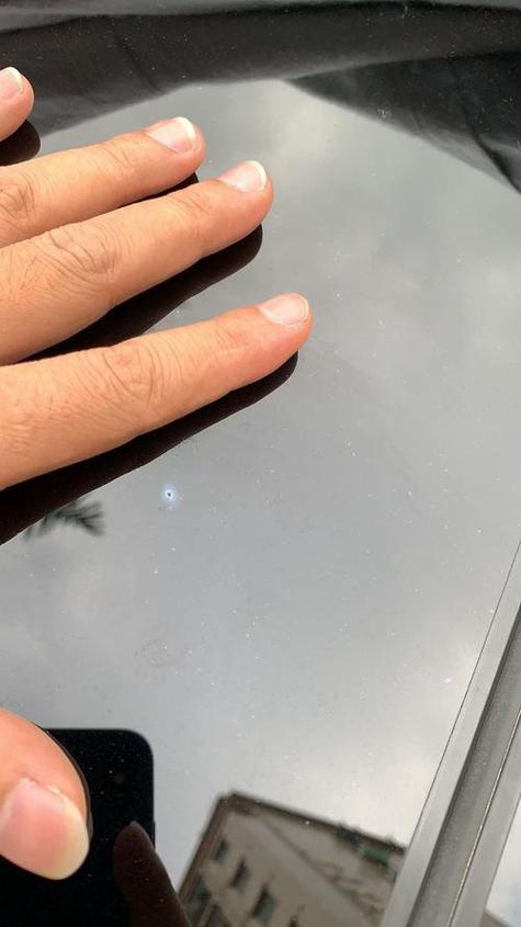 贴膜有白边图标