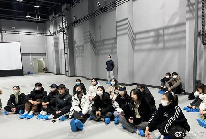 学街舞的费用一般多少图标