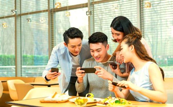 手机时代的聚会
