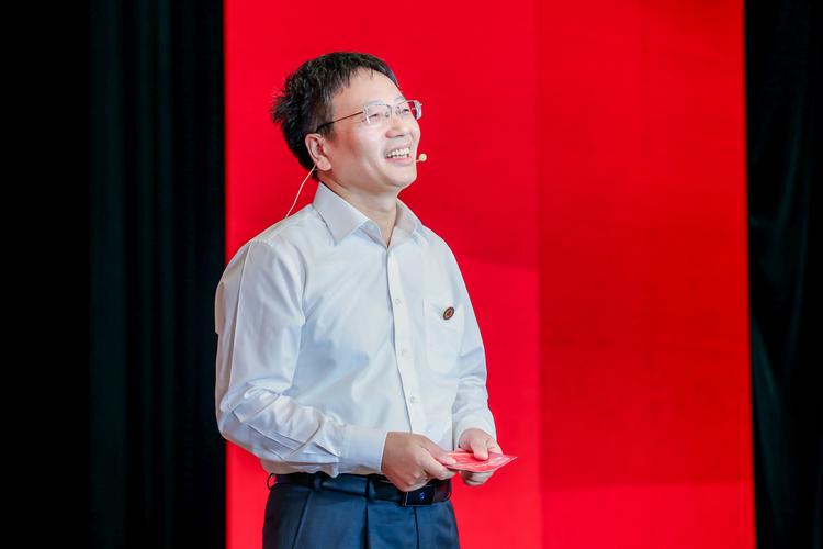华南师范大学砺儒云图标