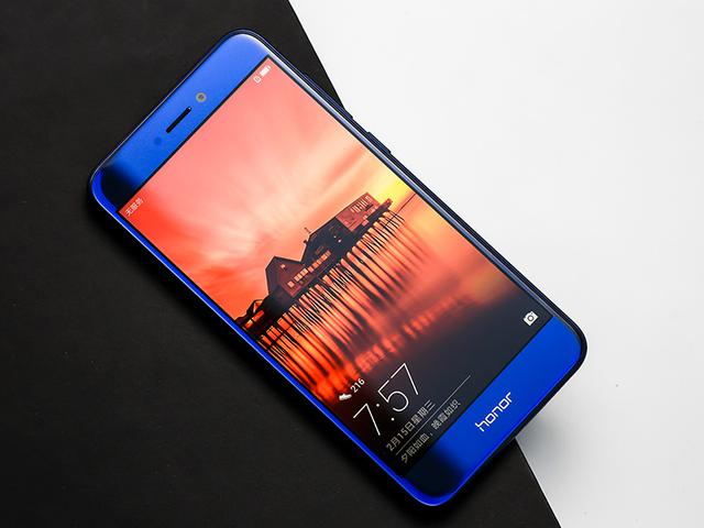 华为荣耀8玻璃后盖容易碎吗图标