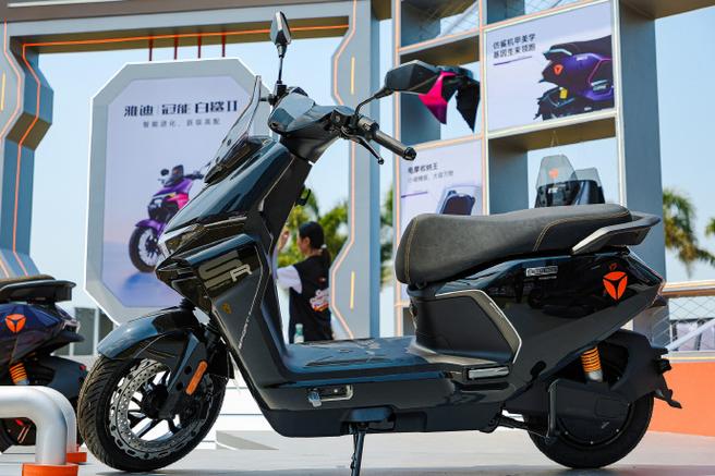 雅迪白鲨二代2026款图标
