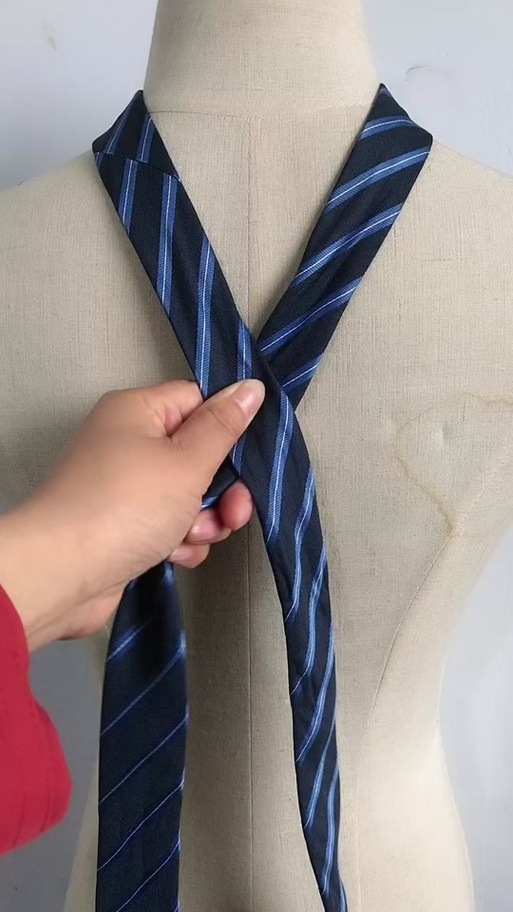 怎么样打领带慢动作截图