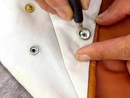 羽绒服扣子坏了图标