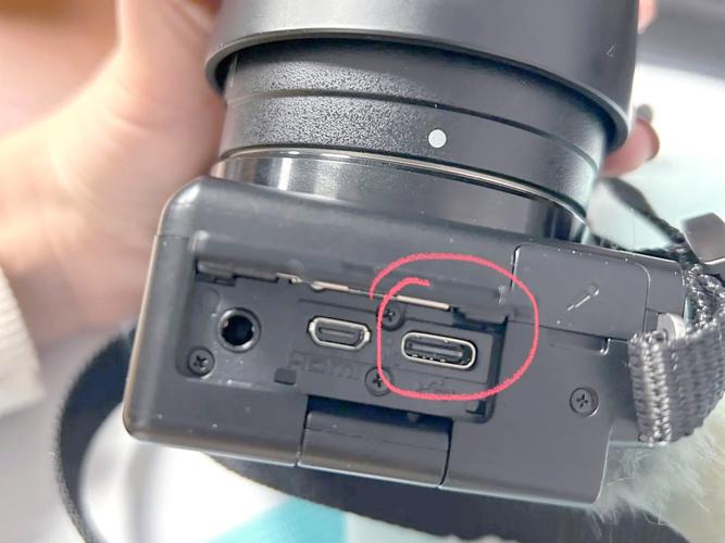 索尼微单usb模式正在连接图标