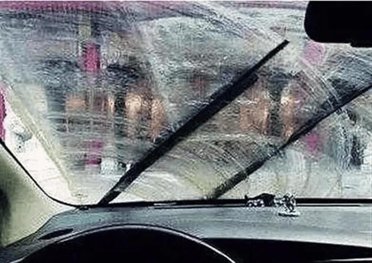 雨刮器无法摆动