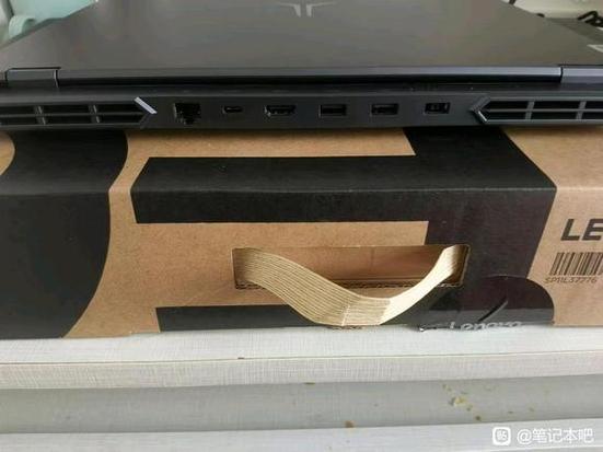 笔记本屏幕弯曲正常吗图标