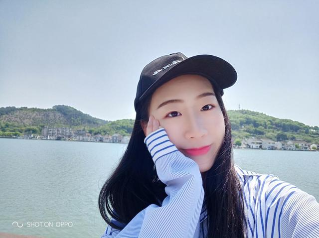 oppor15拍照怎么样图标