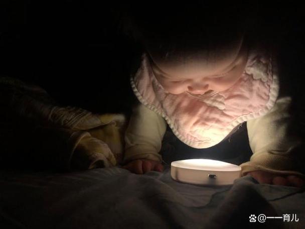 宝宝在睡觉被闪光灯有事吗