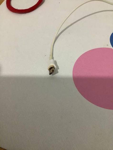 手机数据线烧了的原因图标