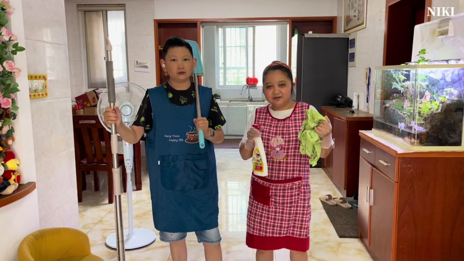 抖音袖珍小夫妻图标