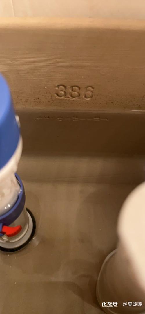马桶一个月用多少吨水