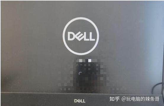 戴尔电脑开机卡在logo界面截图