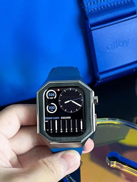 iwatch抬起有一圈蓝色
