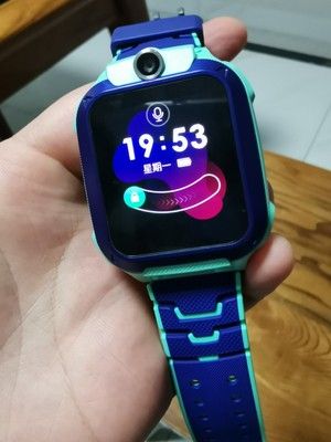 小天才电话手表Z5好还是Z6好图标