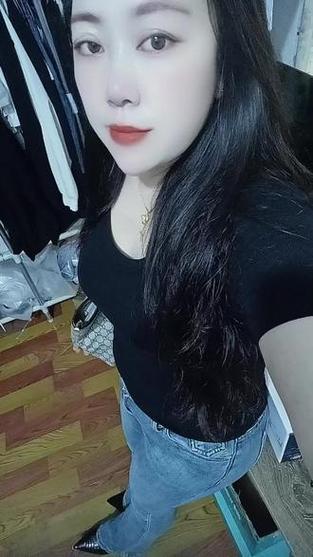 虹桥可约妹子