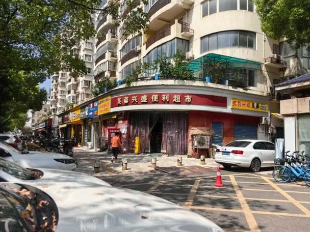 薄膜粘在门上久了怎么去除图标