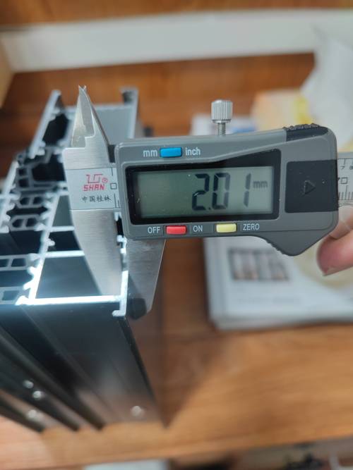 2.0和1.8区别图标