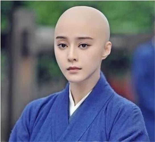 女子强行剃光头视频图标
