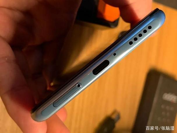 手机后盖缝隙多大算正常图标