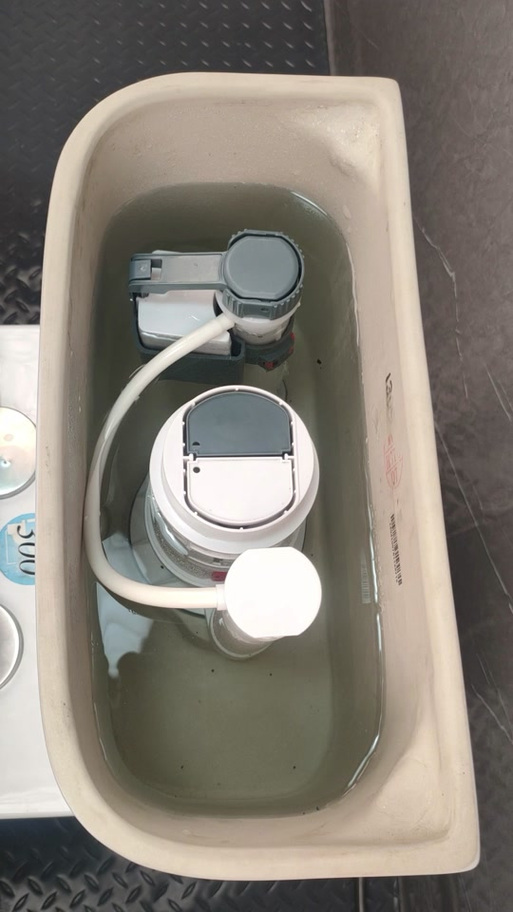 马桶坑里存水少怎么办图标
